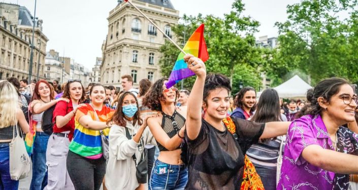 What Does “Queer” Mean? Why are Younger Generations Reclaiming the Word ...